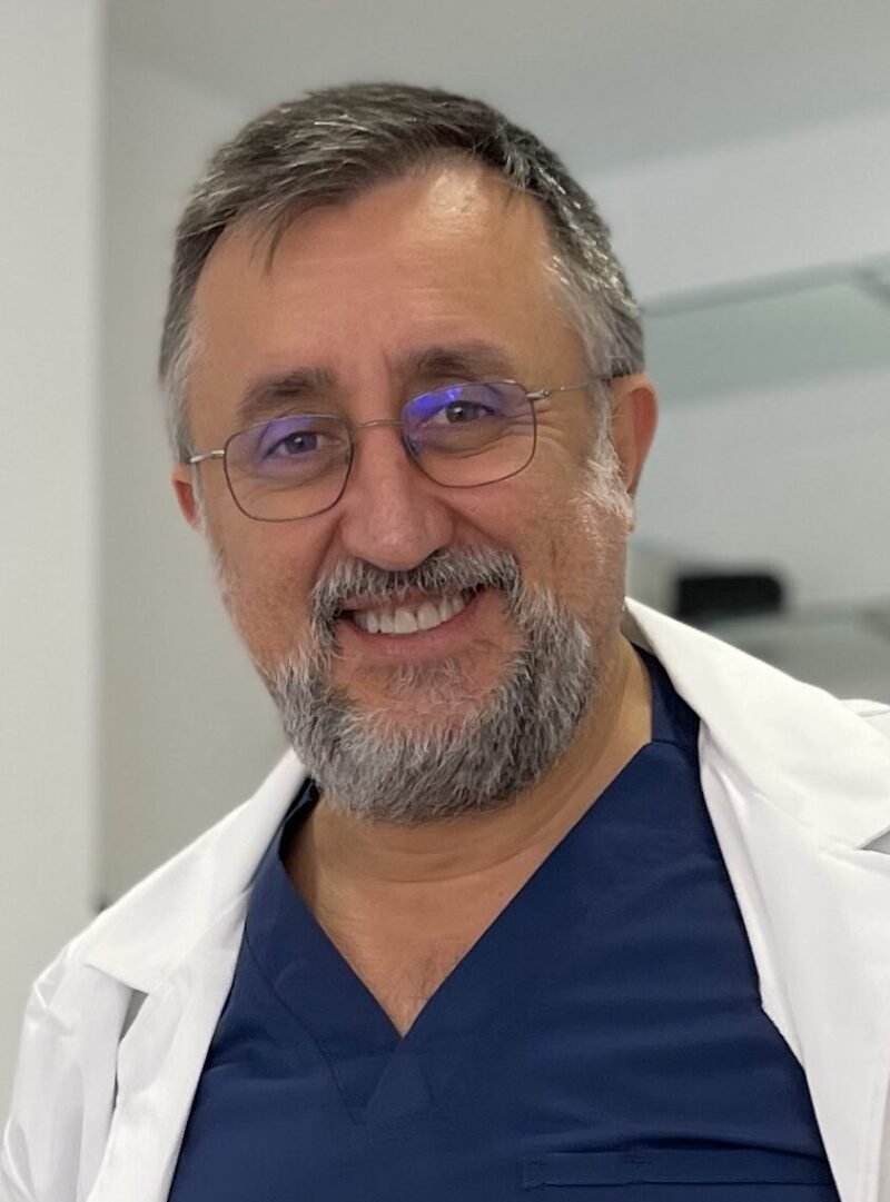 Biografia y curriculum del Dr. Eduardo Simon